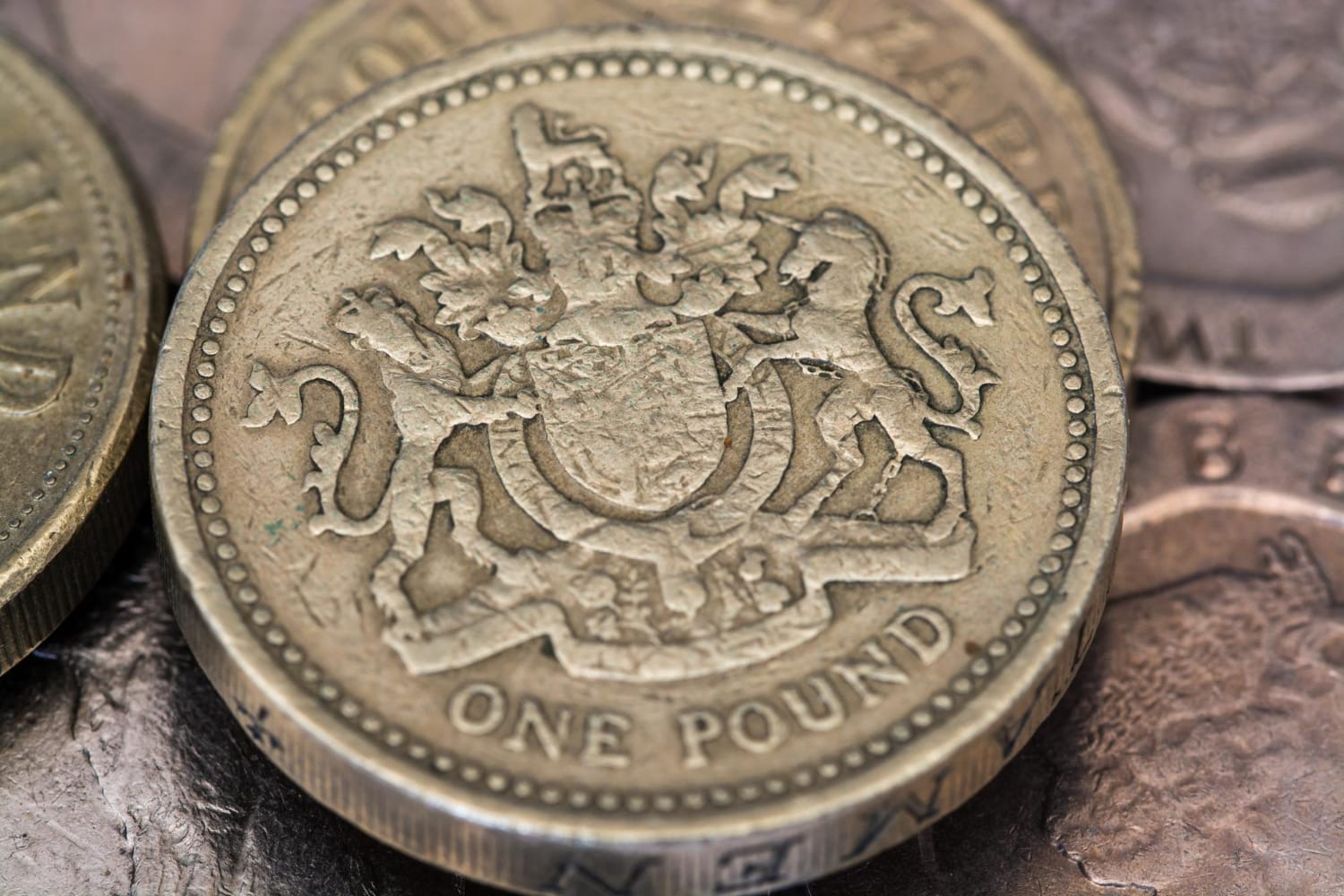 Különleges Anglia: shilling, font, penny - tegyünk rendet a régi angol ...